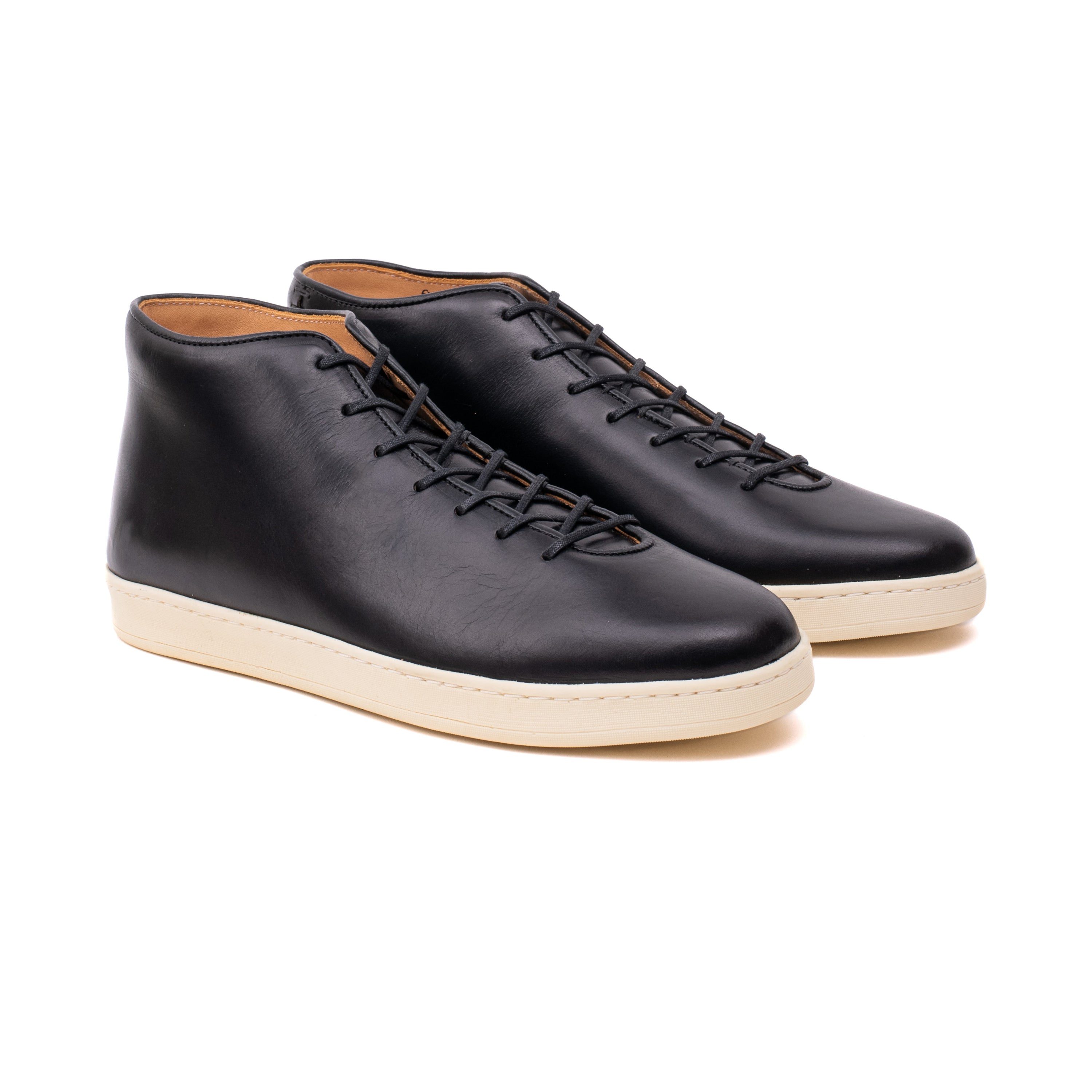 Everdon Wholecut Mid - Horween Black Chromexcel – Crown Northampton